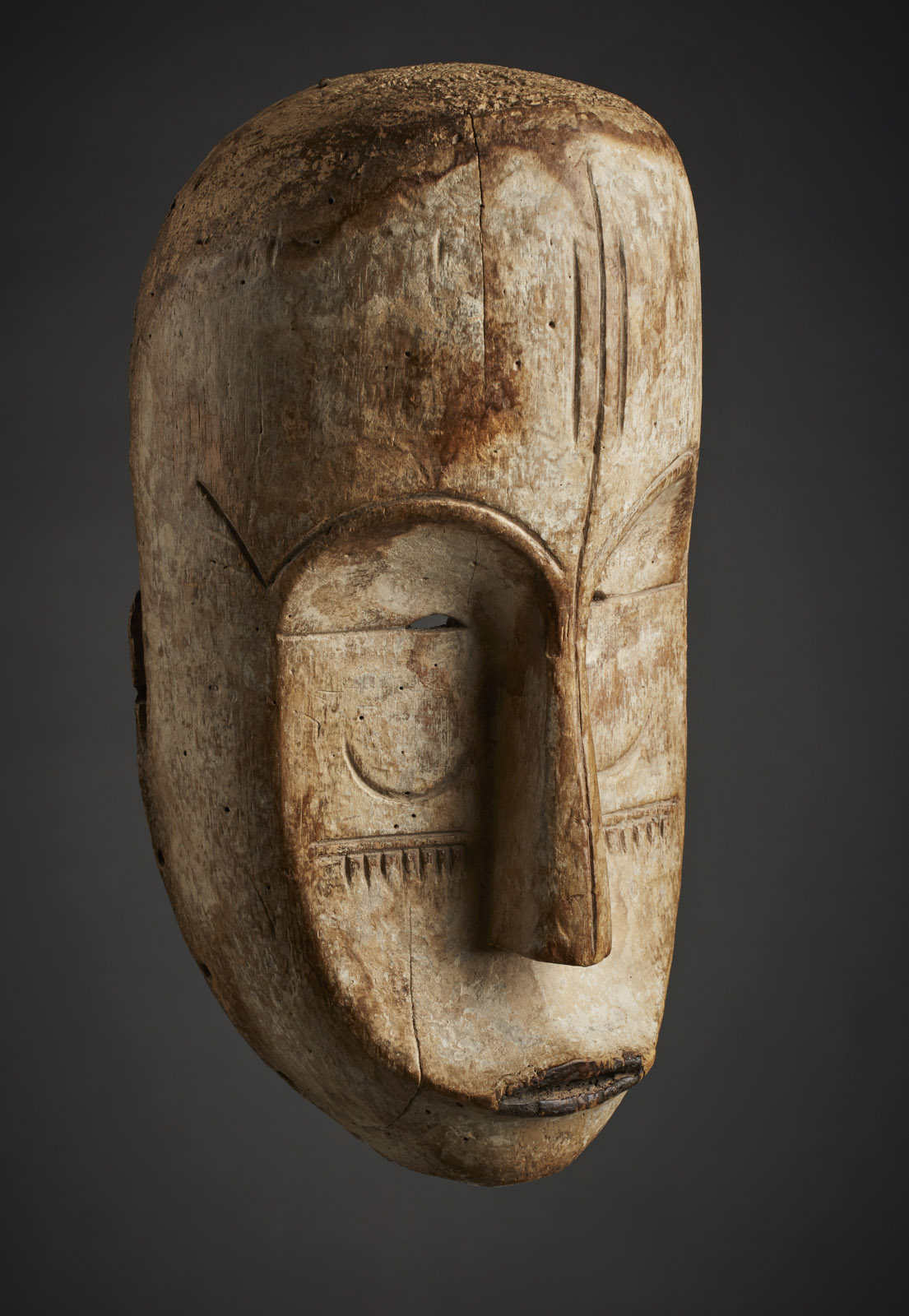A "Ngil" Fang Mask, based on traditional gabonese Fang societies early ...